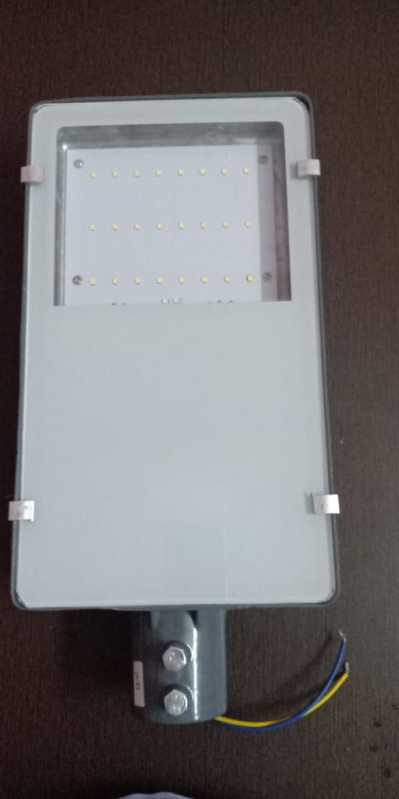 Semi Integrated Solar Street Light - Manufacturer & Exporter from Delhi ...